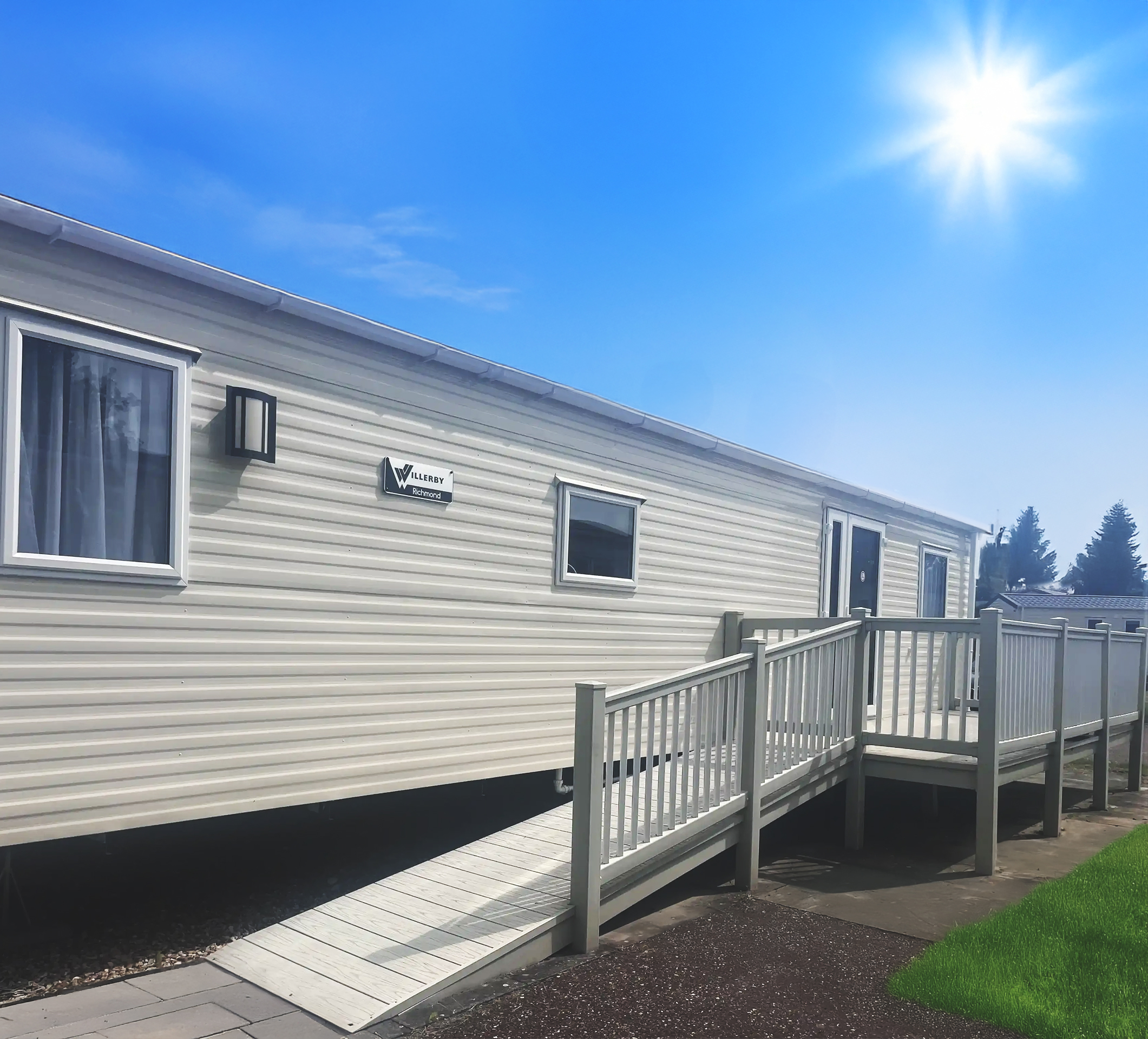 North Shore Silver Caravan Sleeps 6 Pet Friendly WCF