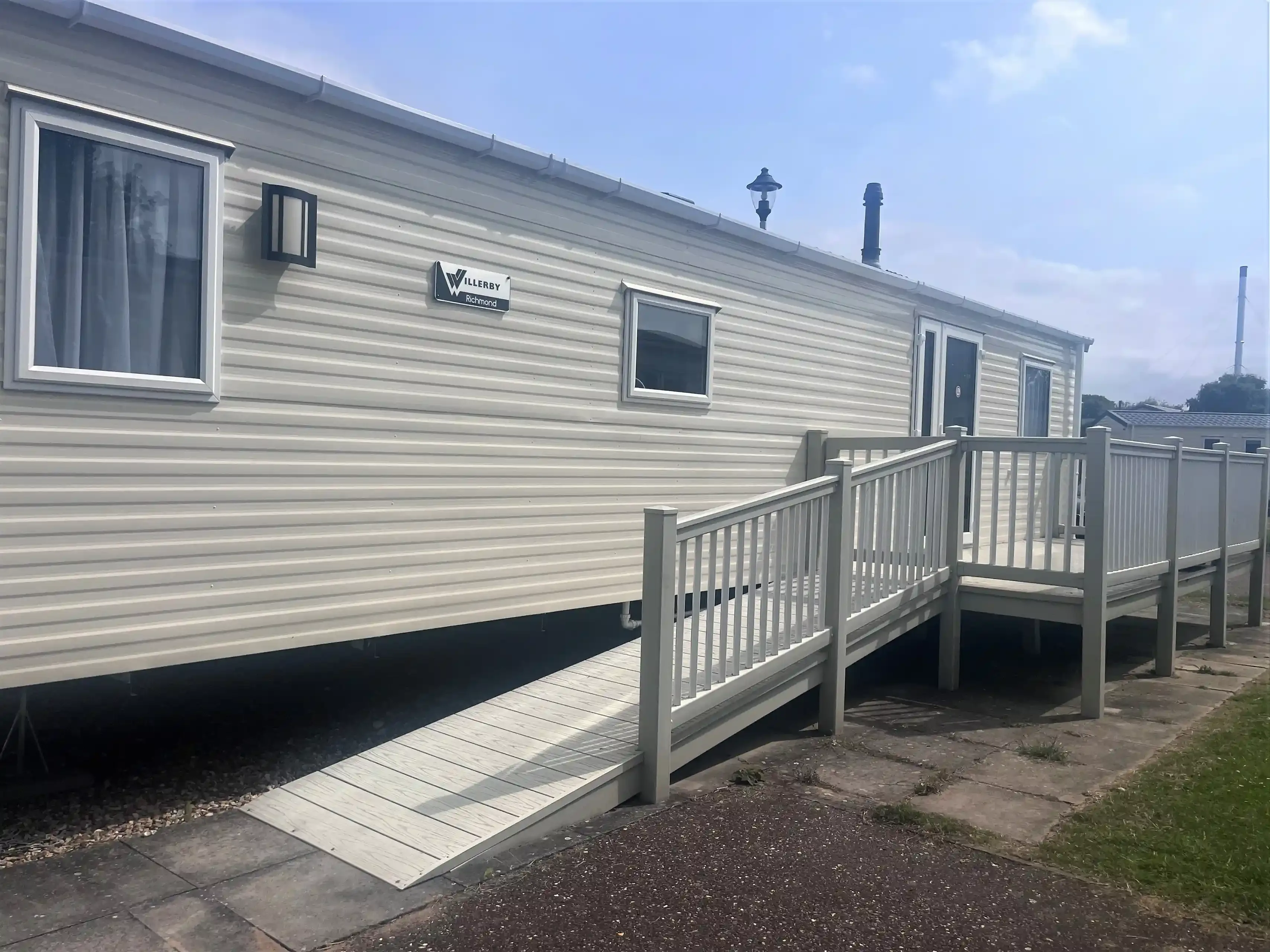 North Shore Gold Caravan Sleeps 6 Pet Friendly WCF