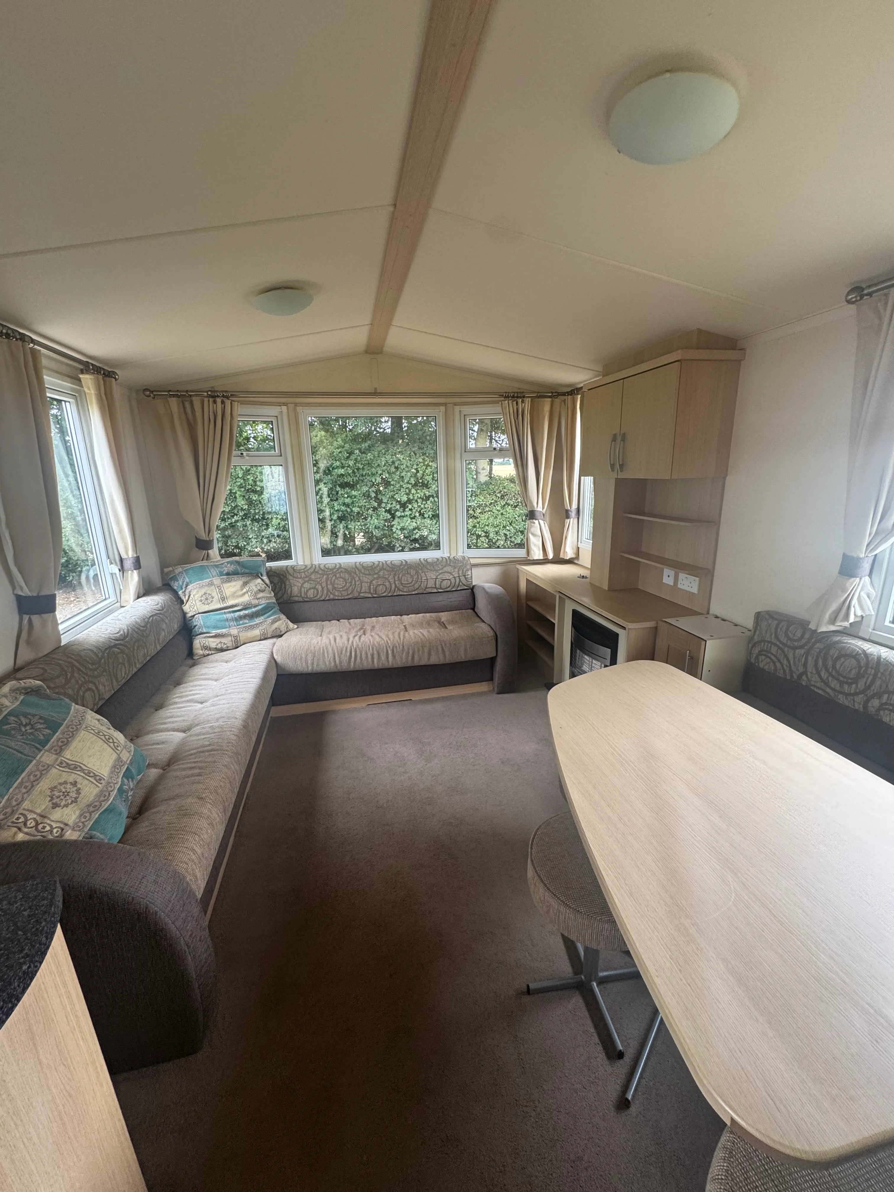 2011 Swift burgundy 35x10x3bed