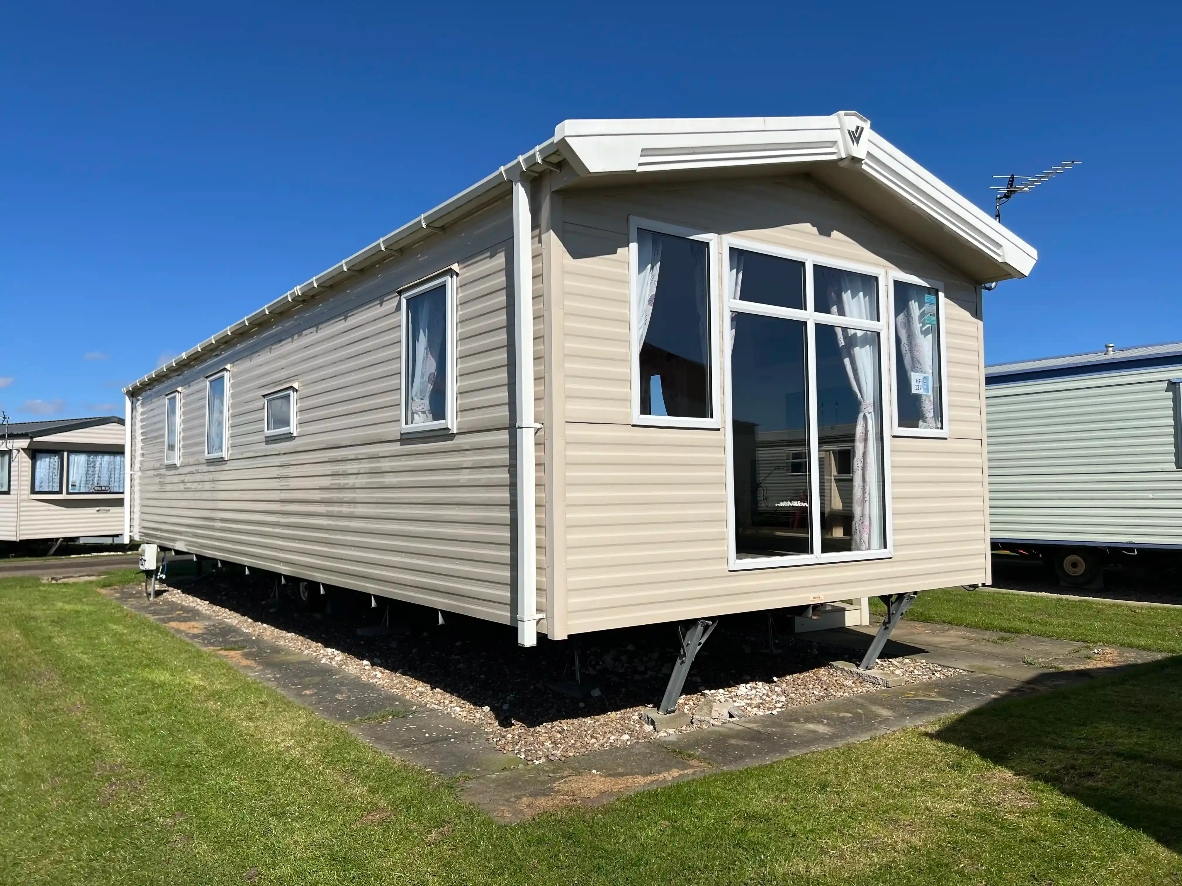 Coastfields Silver Caravan Sleeps 8