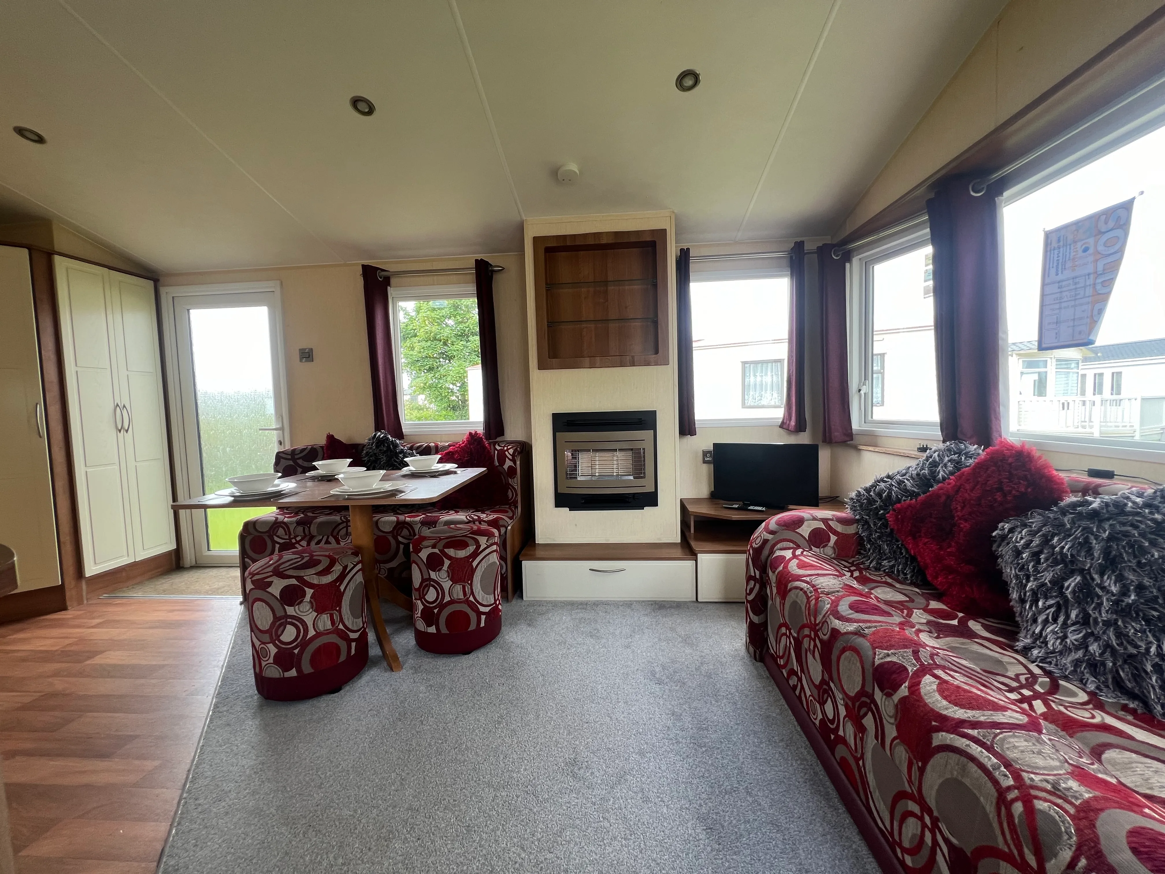 6 berth Willerby Rio Gold caravan for sale Lincolnshire