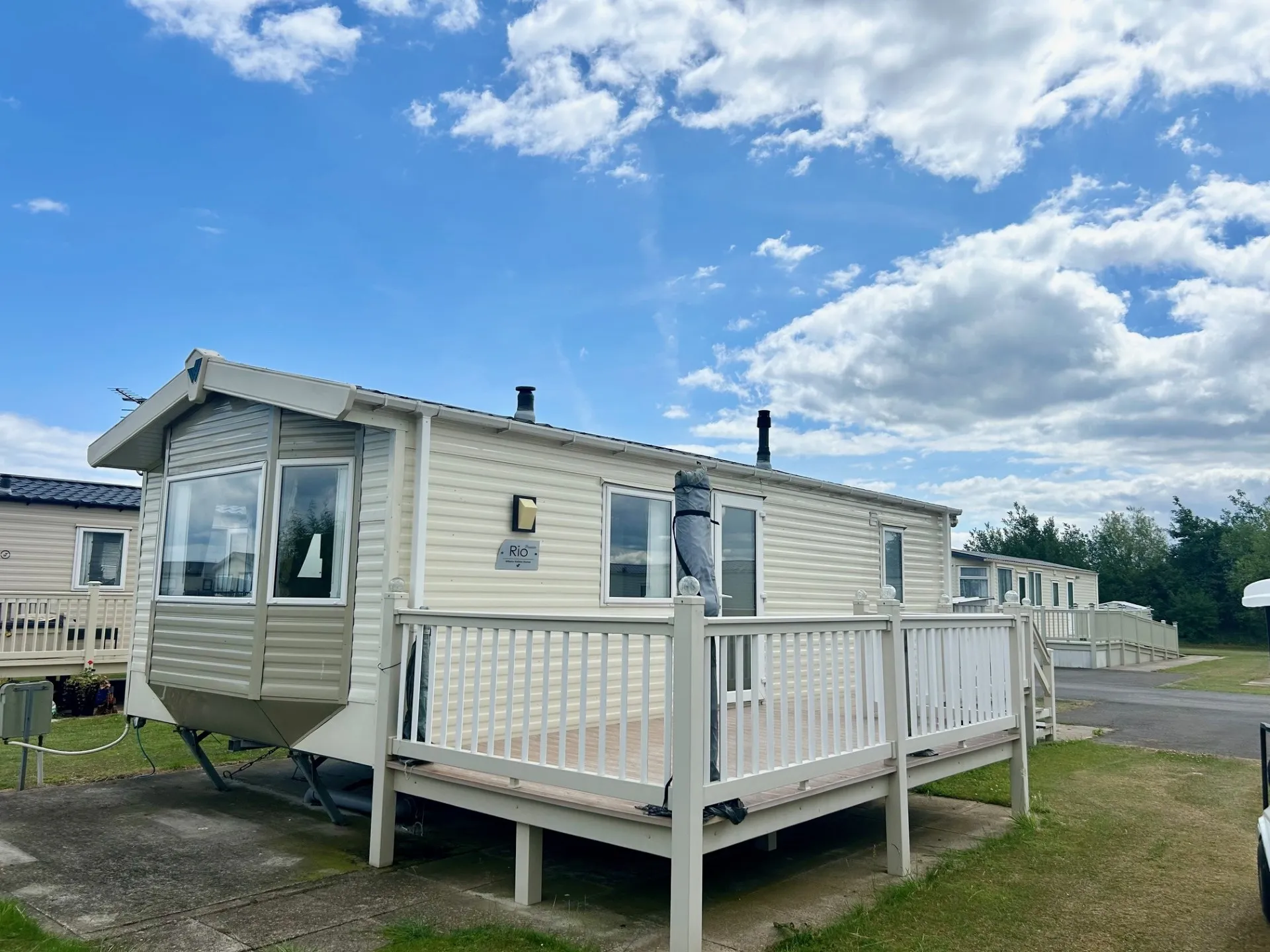 Willerby Rio Premier 28x12 2015 Holiday Home with decking